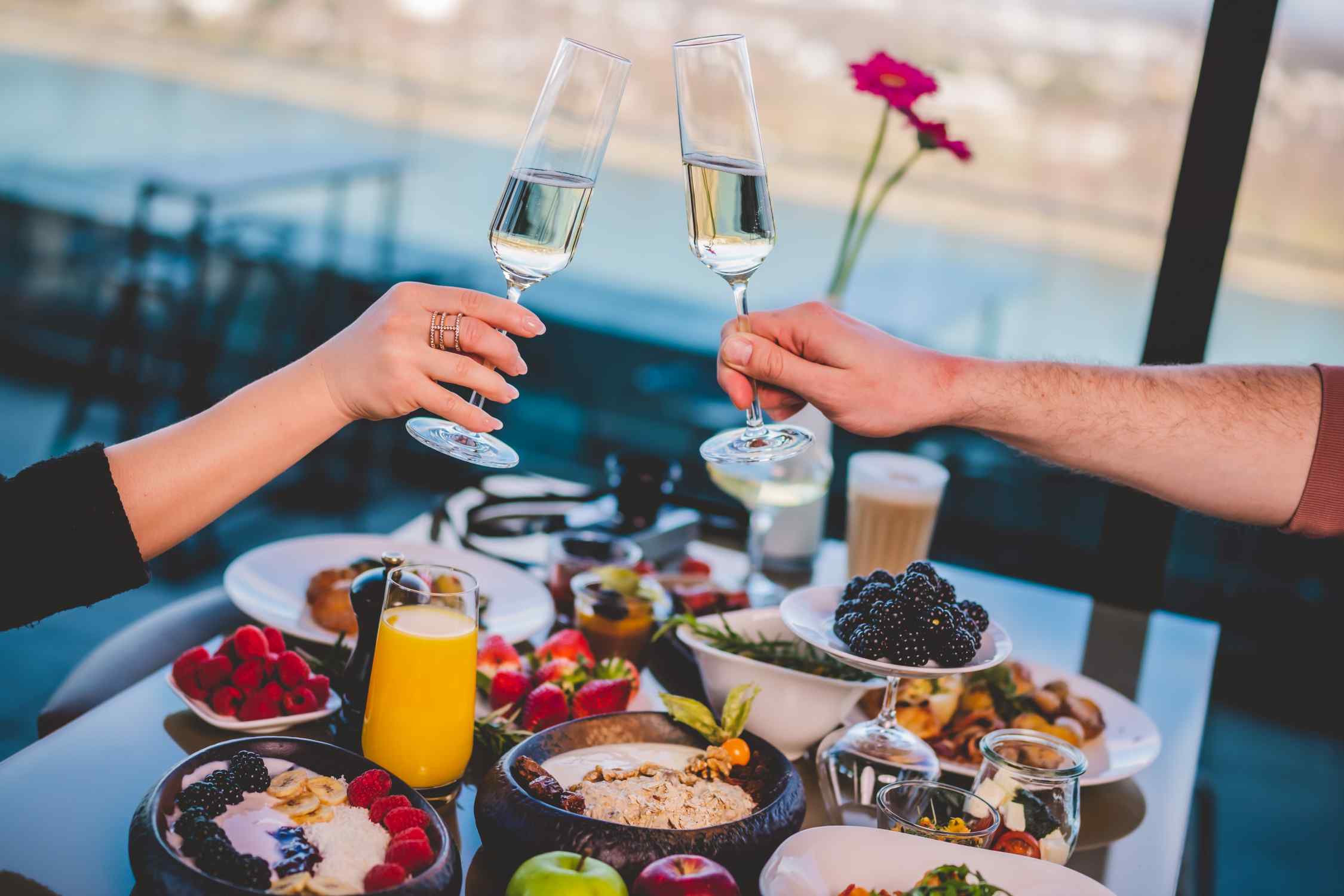Galerie Brunch Bonn auf der 17. Etage mit Ausblick