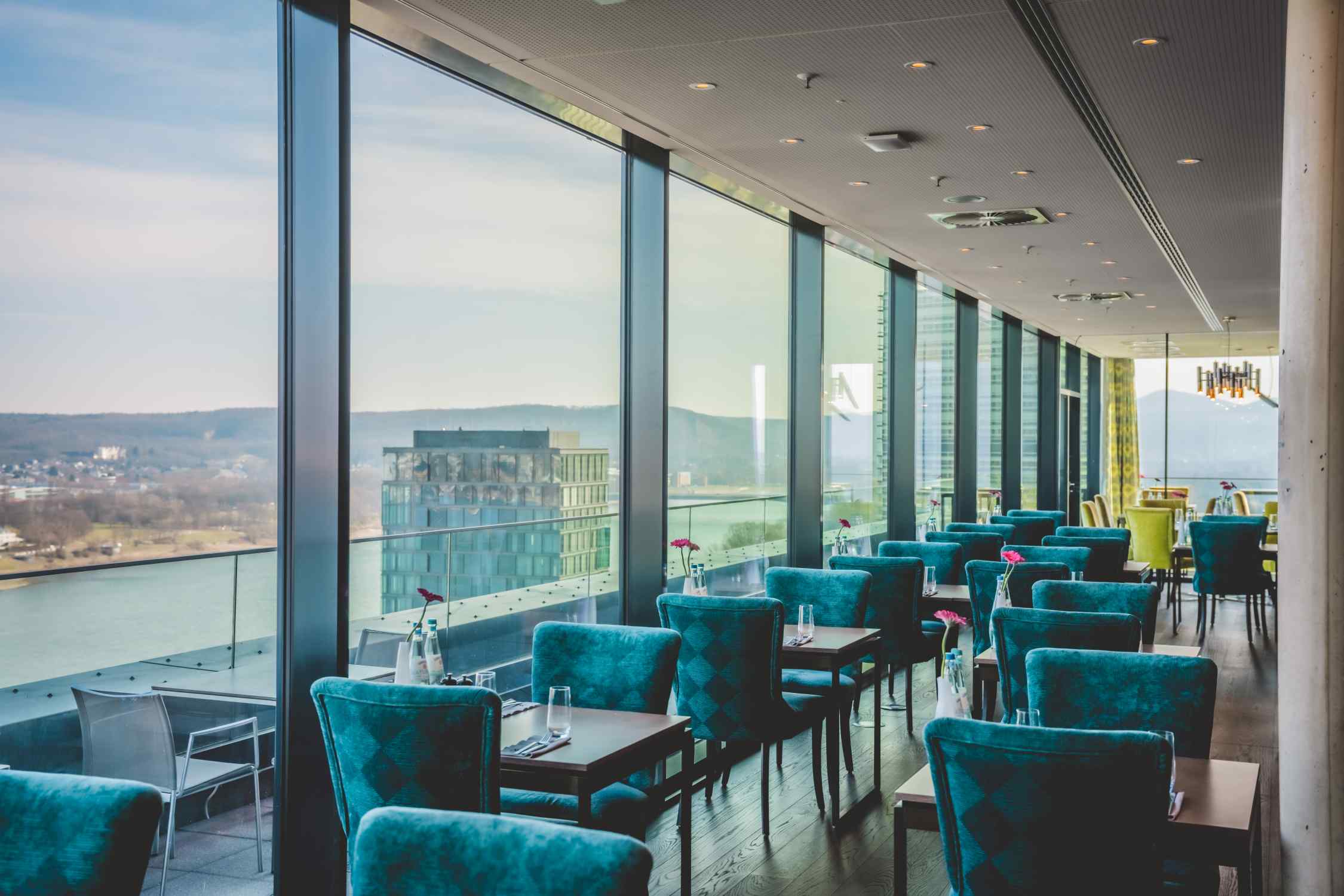 Galerie Brunch Bonn auf der 17. Etage mit Ausblick