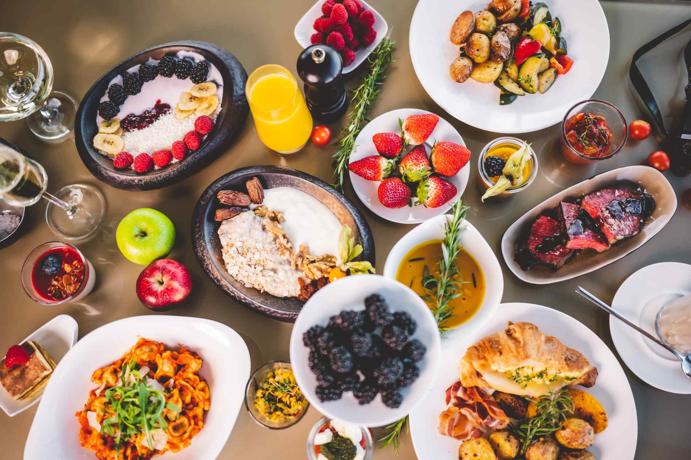 Galerie Brunch Bonn auf der 17. Etage mit Ausblick